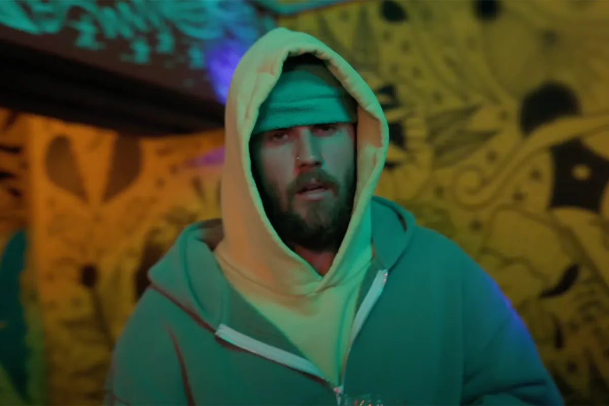 Justin Bieber Drops Groovy New Music Video for ‘Bad Honey’ - A Vibey T ...