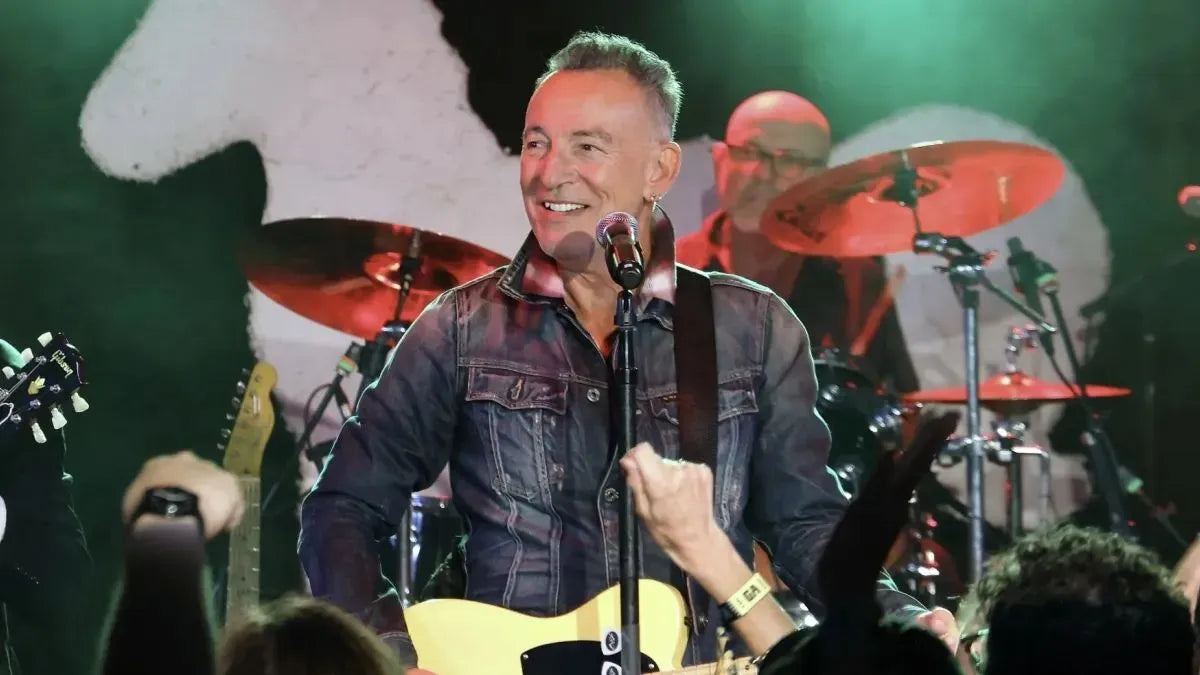 Bruce Springsteen to Release Iconic Asbury Park Beach Concert for Reco ...